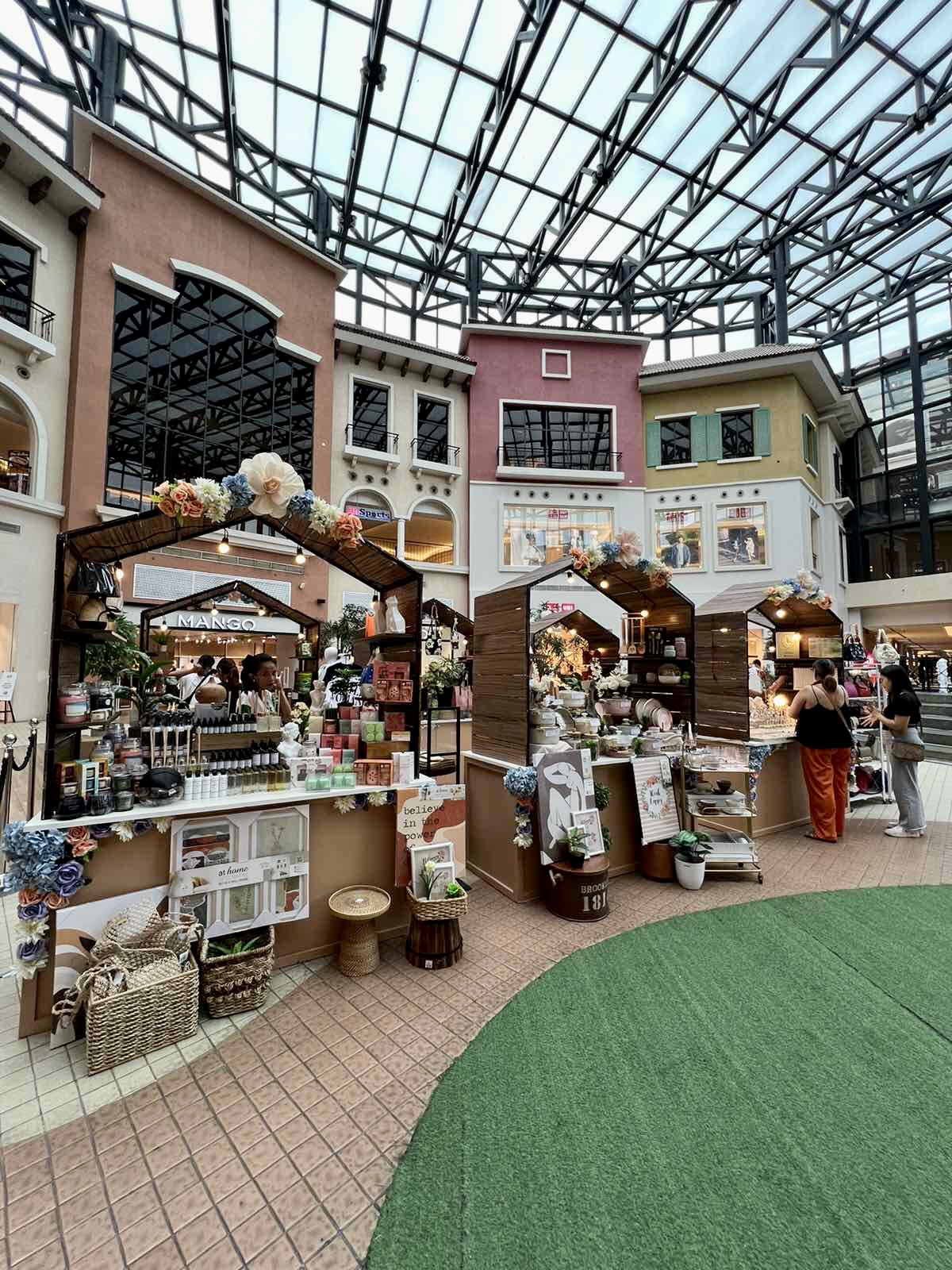 Vista Mall - HERStory shines the brightest at Vista Malls